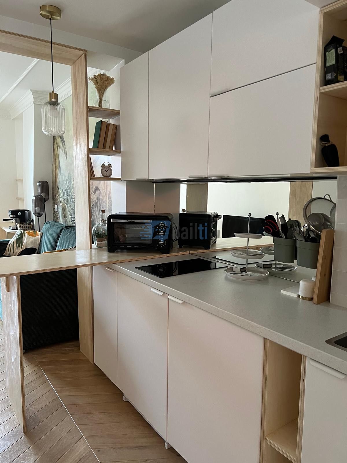 Charming studio sublet